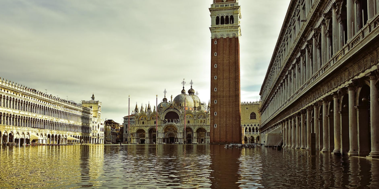 The Tides of Venice: Understanding the Lagoon’s Natural Clock - Vidal ...